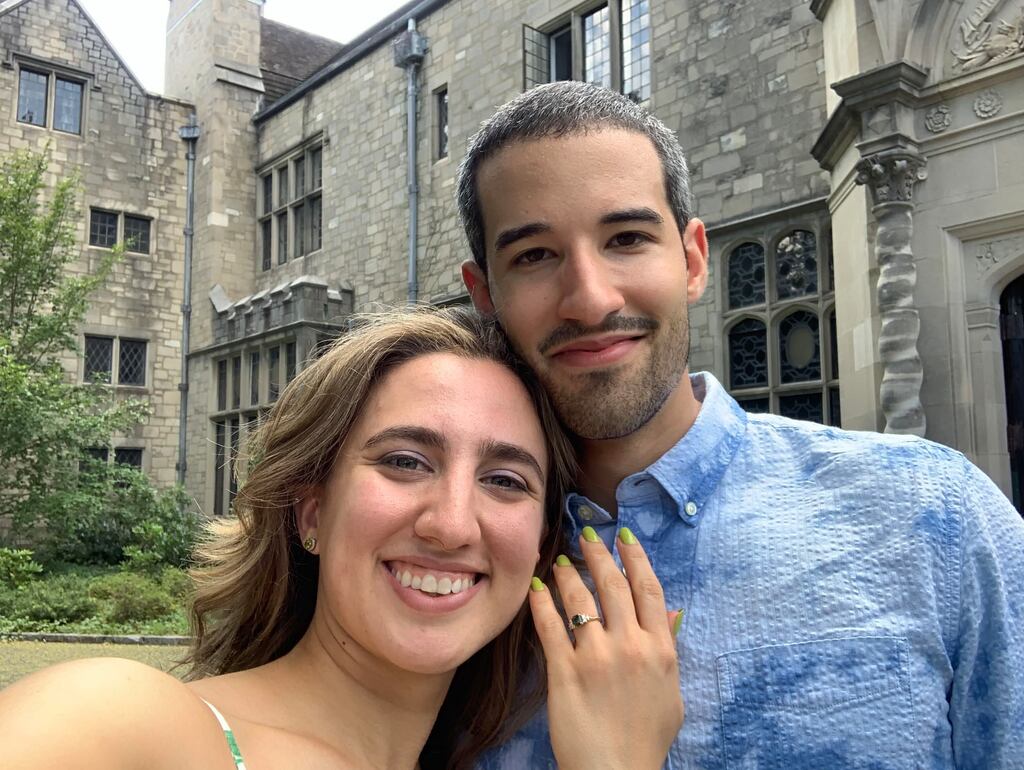 Meet Mackenzie Newcomb, Who Is Selling Her $15,000 New York Wedding on ...