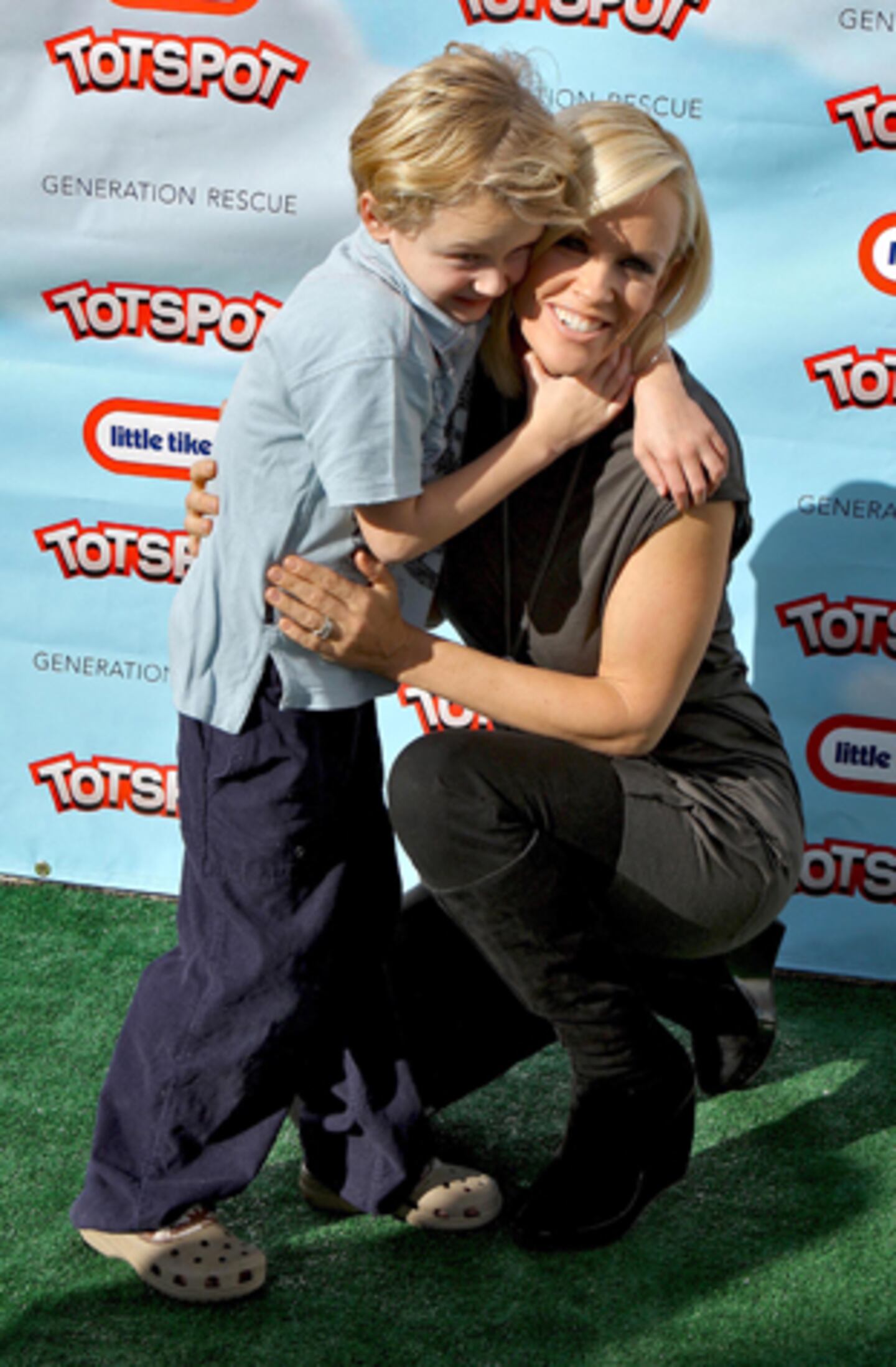 Steven Tyler, Brooke Shields & More Celebrities Who Still Wear Crocs ...