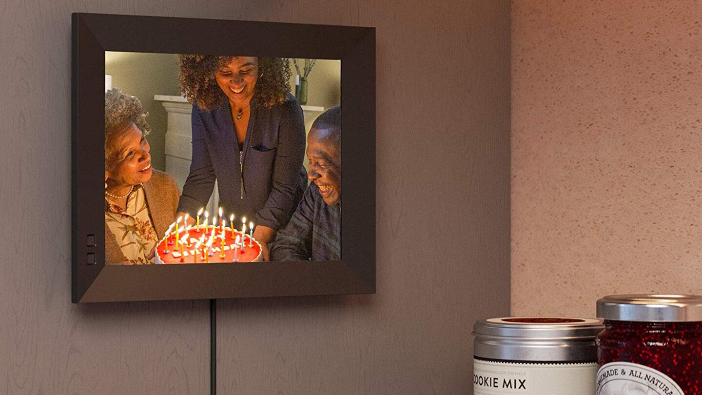 The Best New Smart Photo and Art Frames to Get on Amazon
