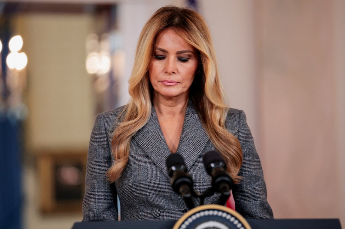 ‘SNL’ Humiliates Melania Trump Over ‘Insane’ Jeffrey Epstein Bombshell