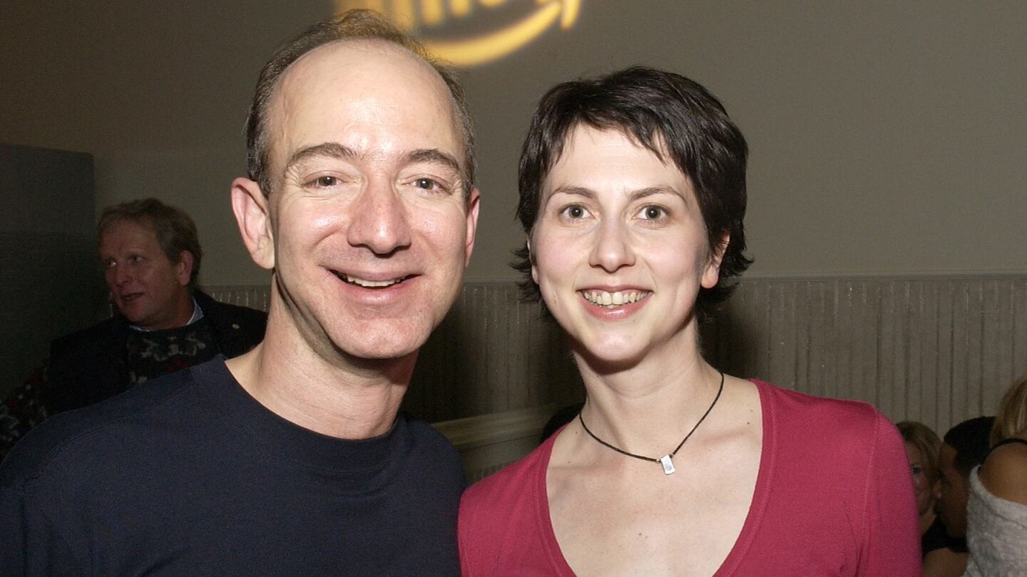 Jeff Bezos and Lauren Sánchez’s A-List Guests Missed Their Real Wedding