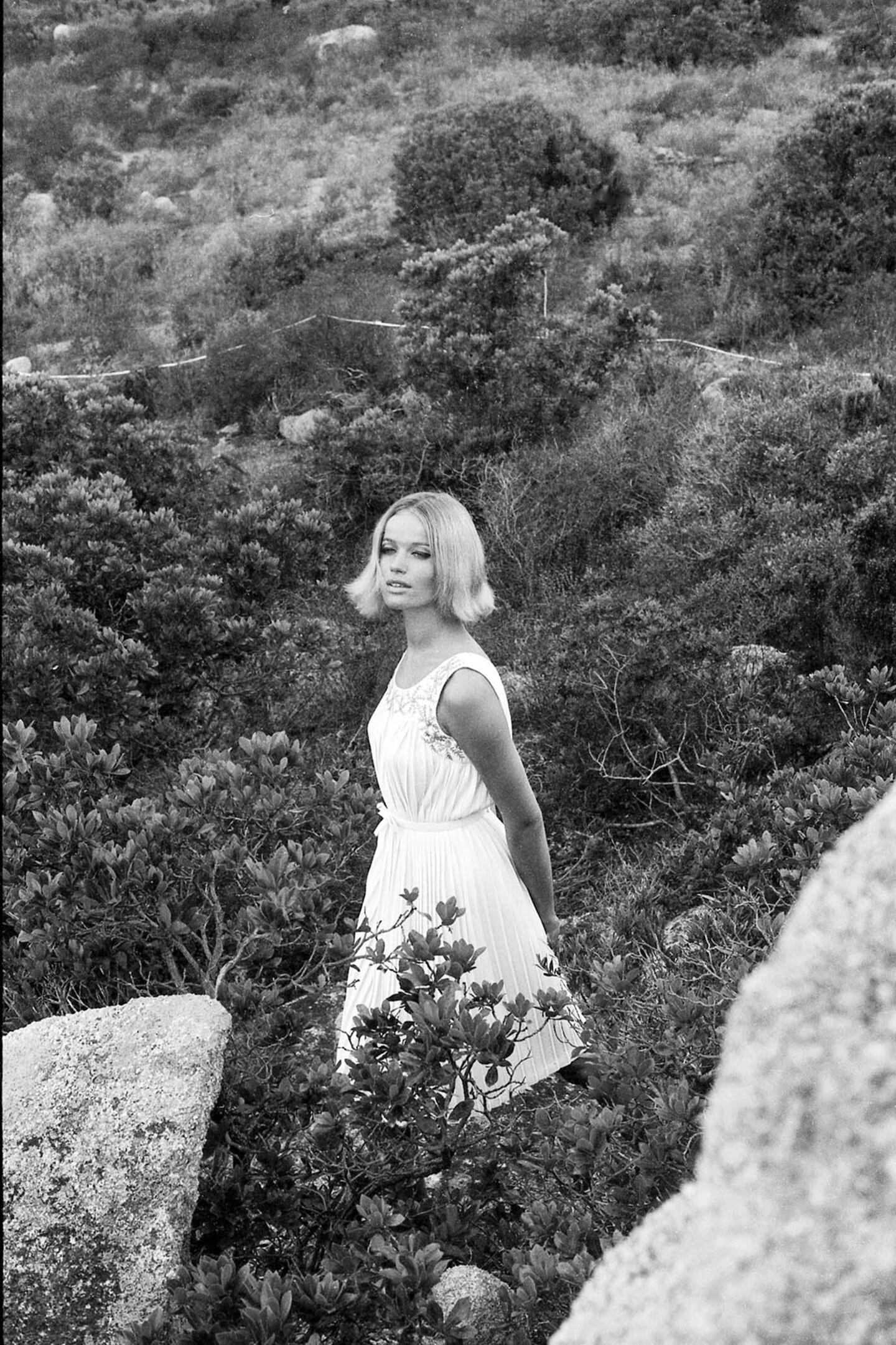 Unseen Photographs of 1960s German Supermodel Veruschka (Photos)
