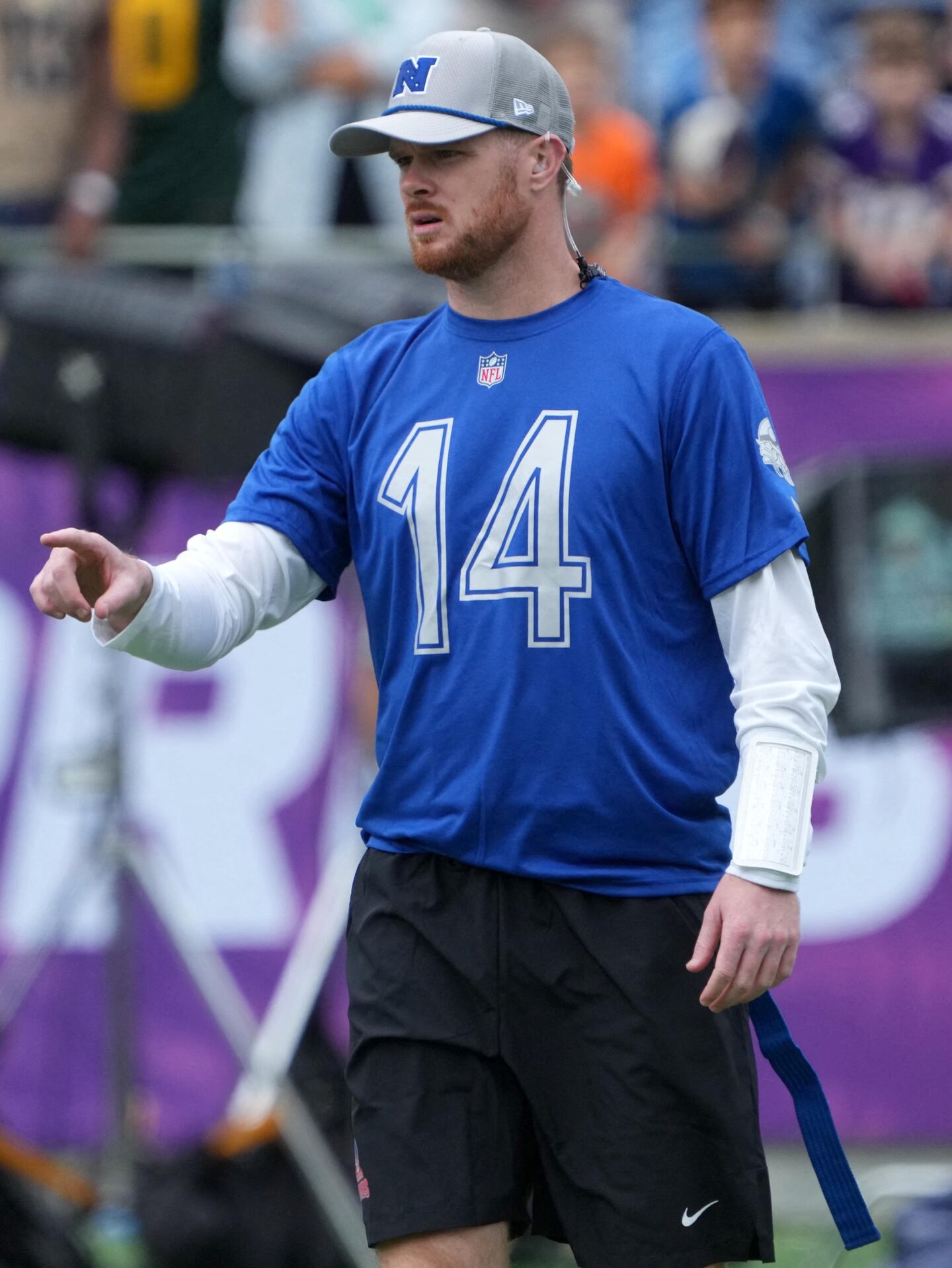 Trump’s Body Put to Humiliating Side-by-Side Test With NFL Players DK ...