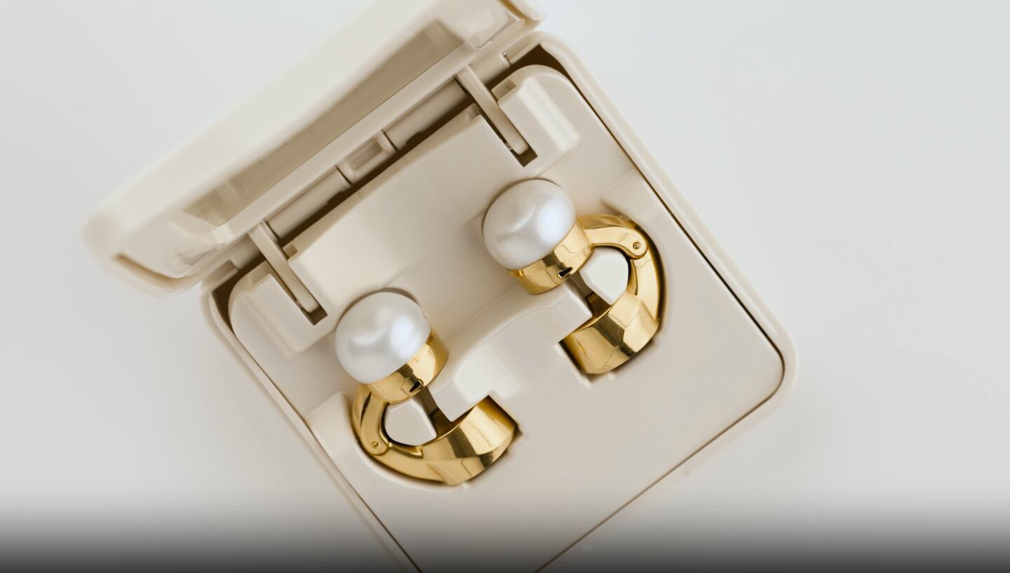 Kamala Harris’ Controversial Debate Earrings: What to Know About the ...