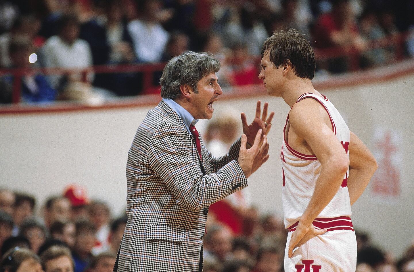 Legendary College Basketball Coach Bob Knight Dies at 83