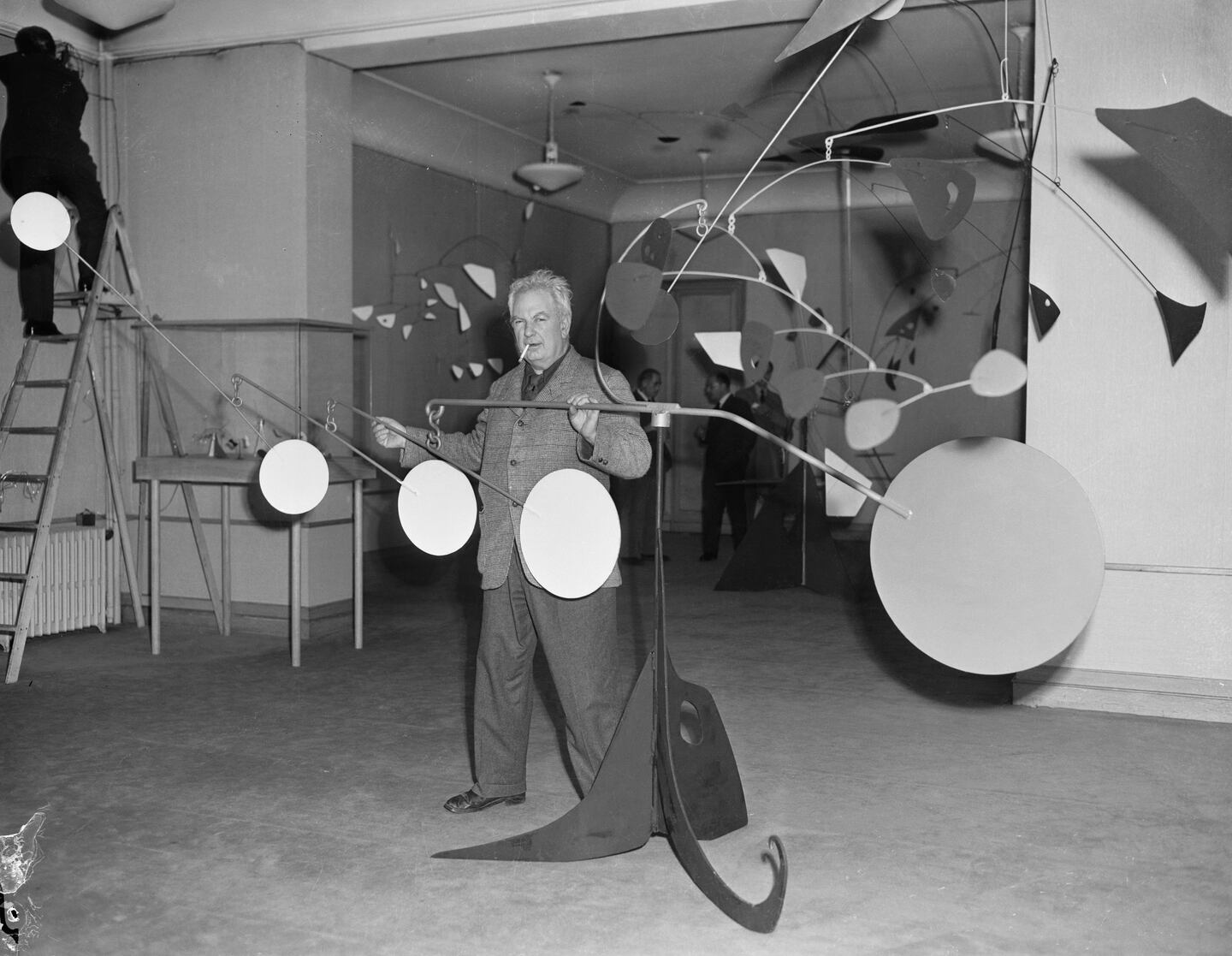 Alexander Calder Sculpture Sparks Fight Between Edward Neham and Lea Lee