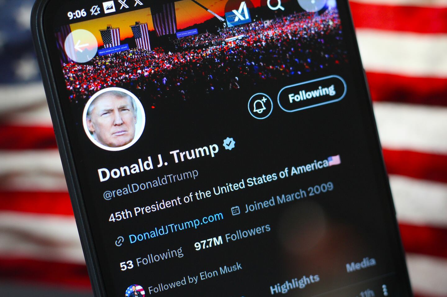 Trump Library Gives Shock Response to Request for His Twitter DMs