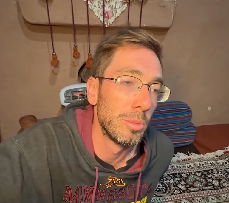 American YouTuber Ian Andersen Stuck in Iran Because of Israel Bombing