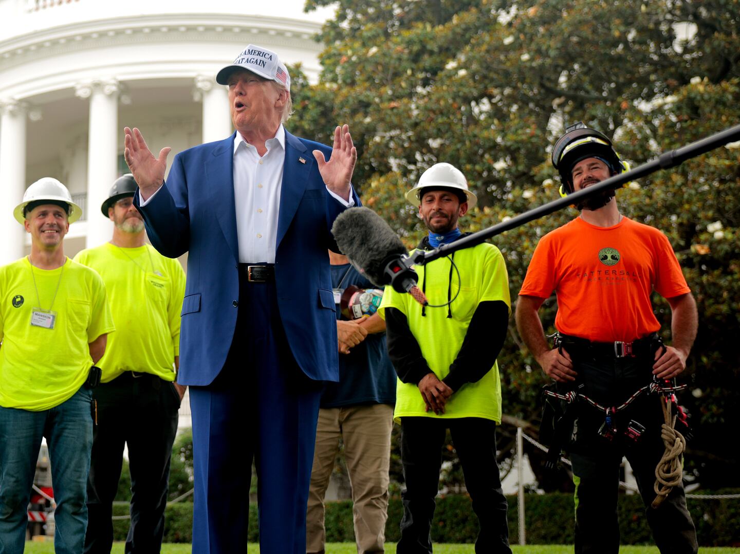 Trump’s Rant Completely Baffled Worker at His White House Flagpole Event
