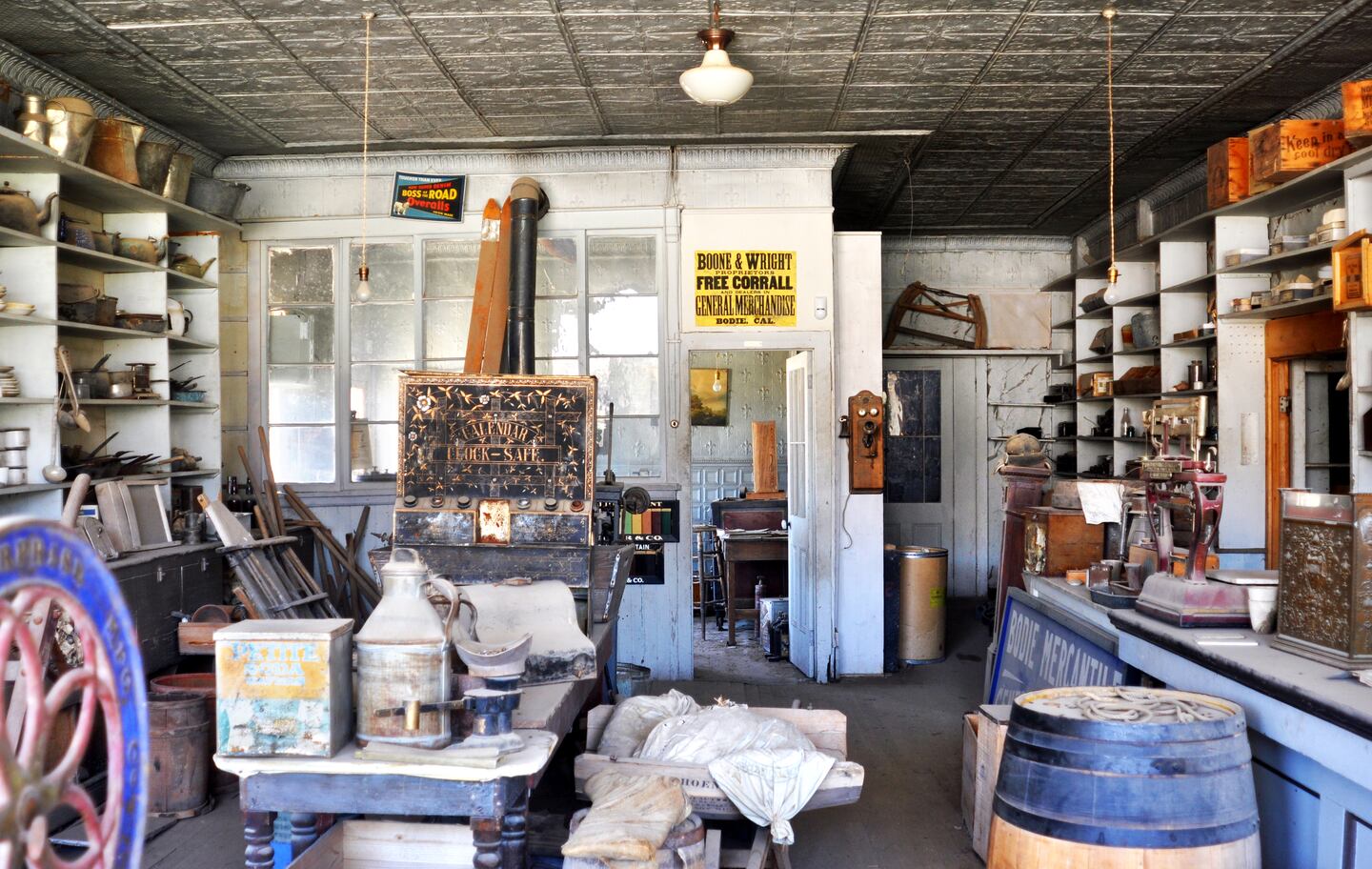 The Real Ghosts Haunting a Visit to California's Most Famous Gold Rush ...