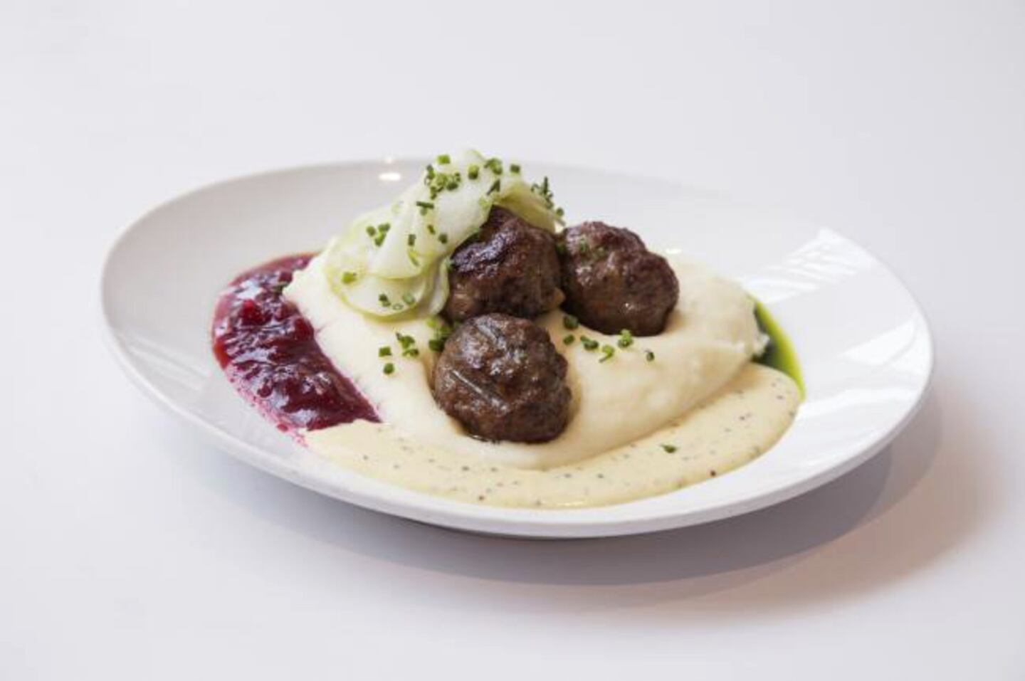 7 Dishes that Define Minnesota Cuisine & Where to Try Them