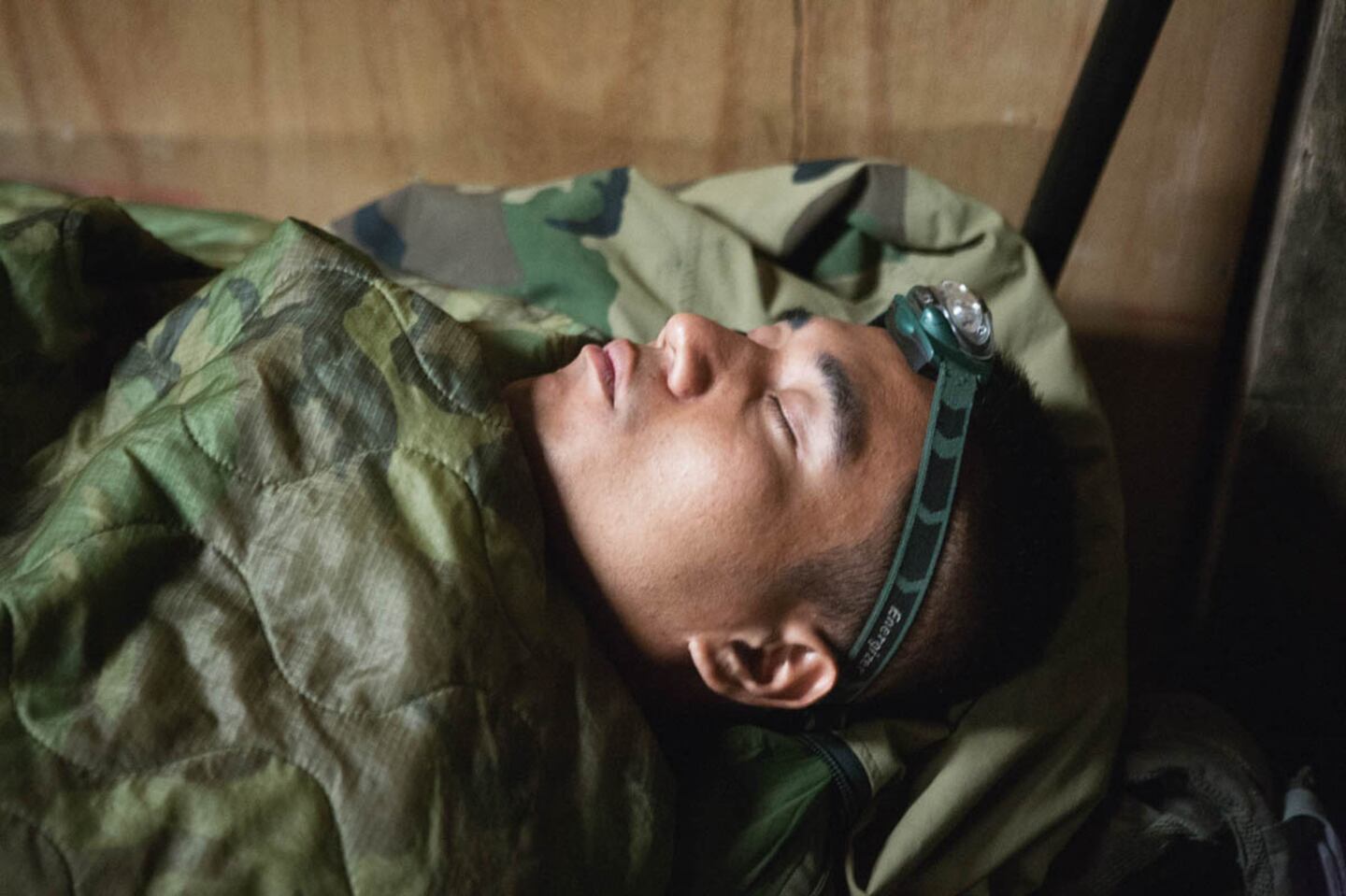 Photojournalist Tim Hetherington’s Sleeping Soldier Portraits (Photos)