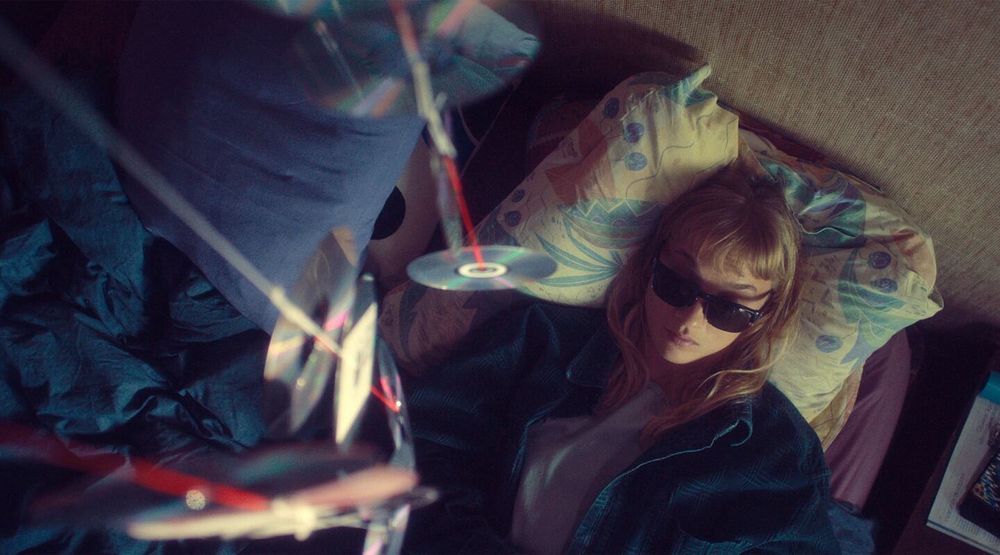 ‘Meanwhile on Earth’ Review: An Unusual, Unsettling Alien Invasion Saga