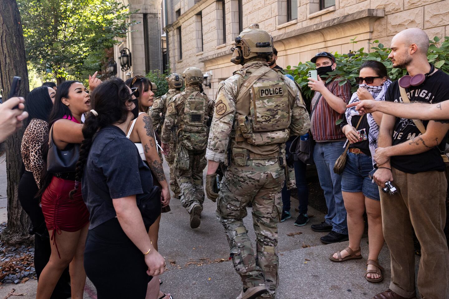 DHS Goons Go on Patrol in Chicago’s Richest Streets