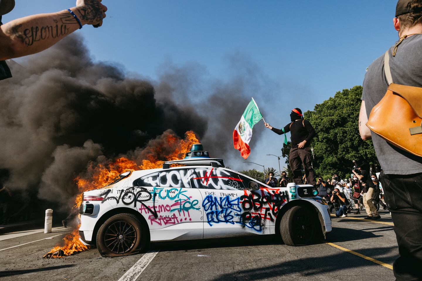 Dr. Phil Worms His Way Behind Scenes on L.A. ICE Raid