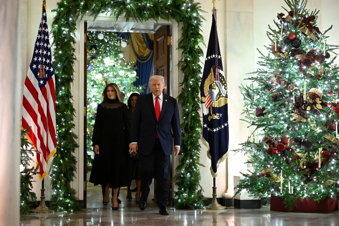 Trump Ends Crazed Speech By Angrily Shouting ‘Merry Christmas’