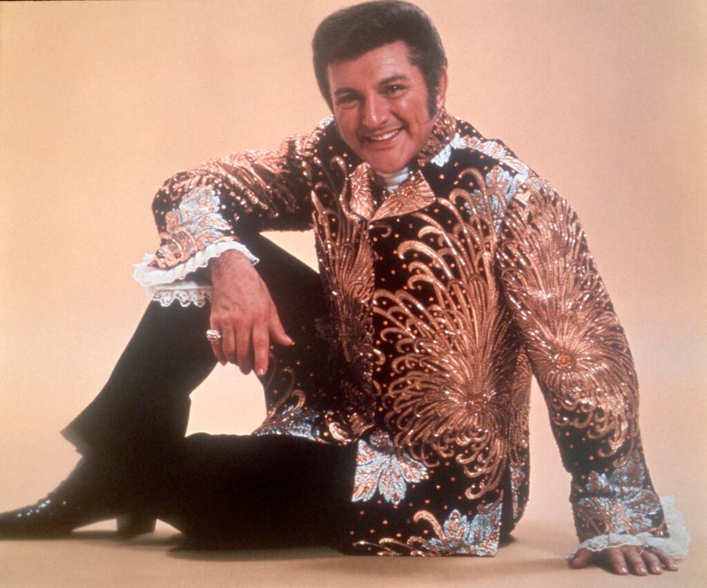 Liberace’s Wild Style Through The Years (Photos)