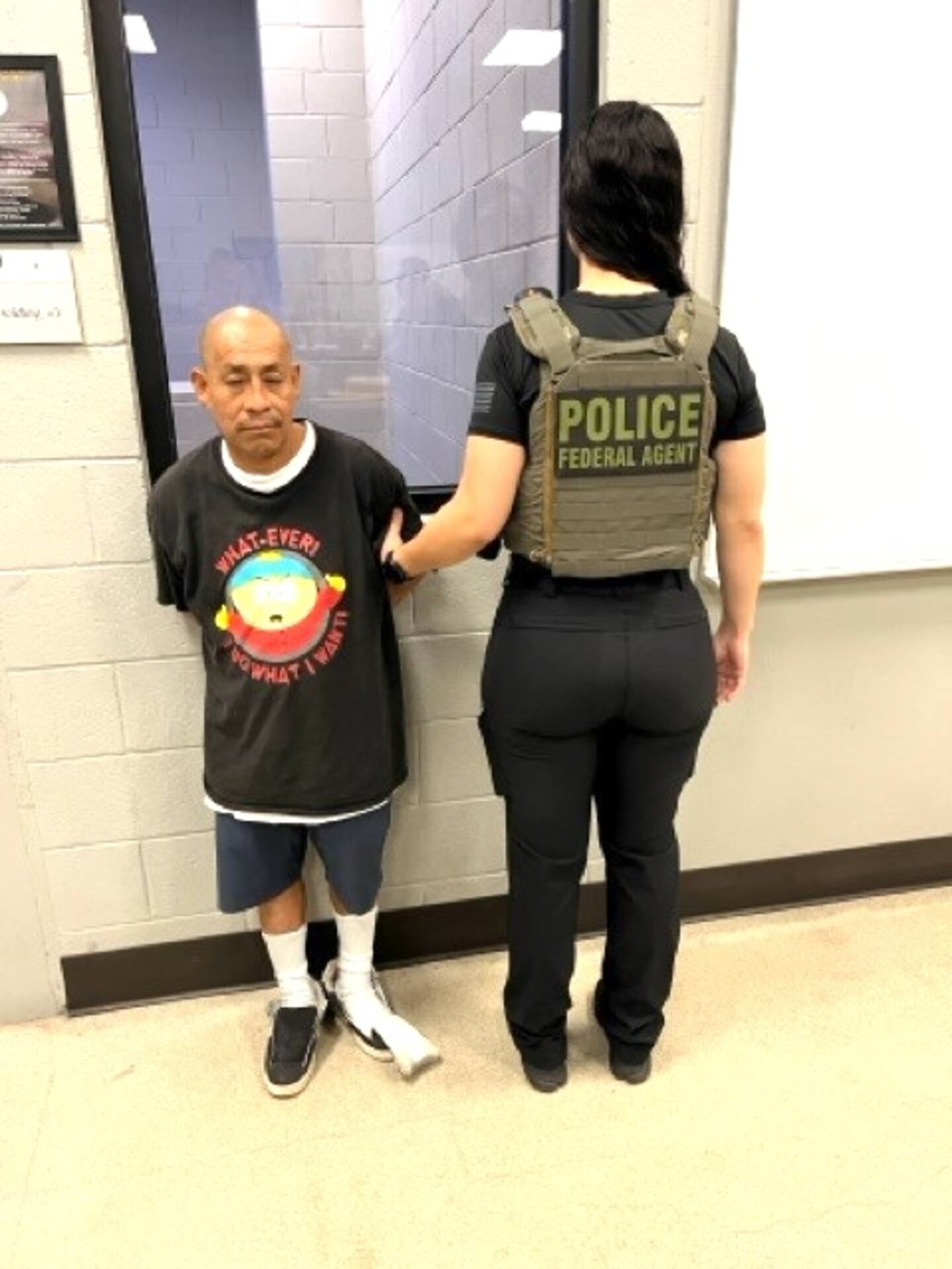 MAGA Thirsts Over ICE’s ‘Agent Dumptruck’ in Arrest Post