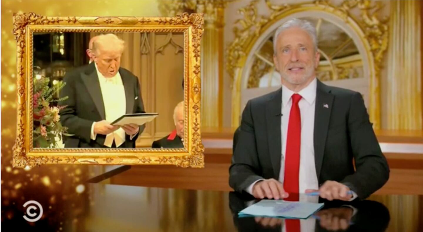 Jon Stewart Blings Up Desk in Devastating Dig on Trump’s Oval Office