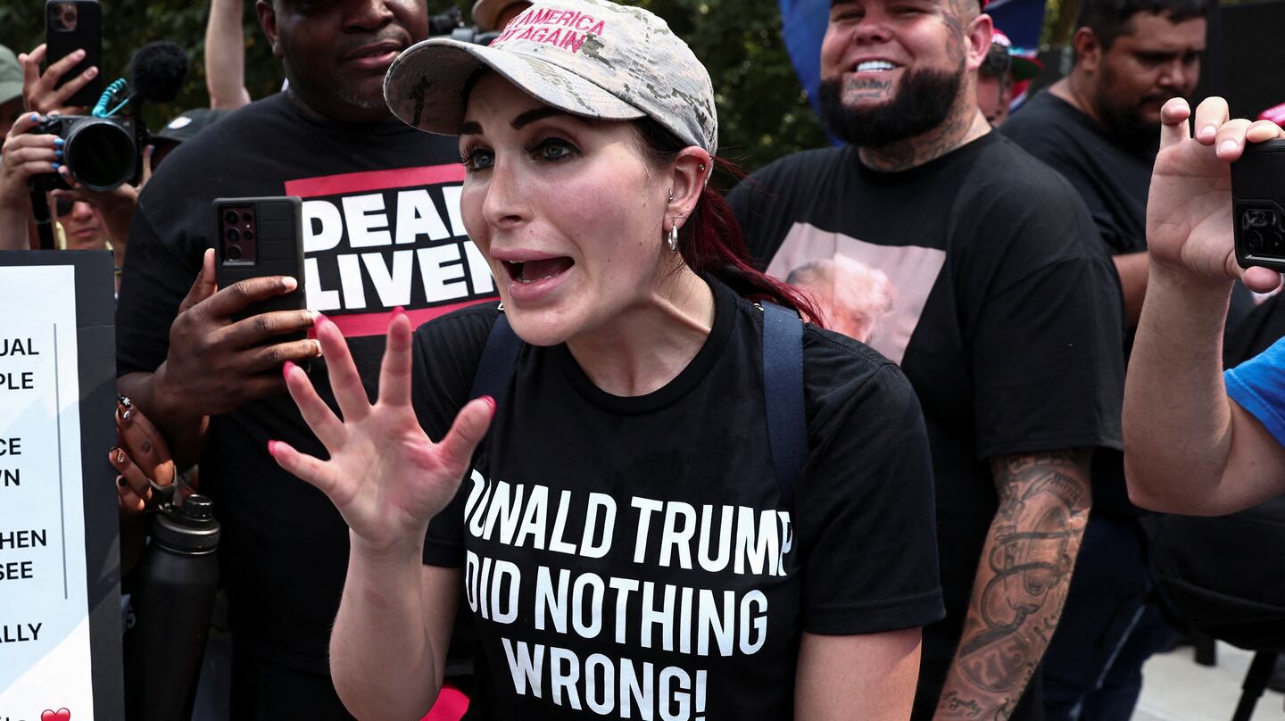 Laura Loomer Threatens to Snitch on Conservatives Criticizing Donald ...