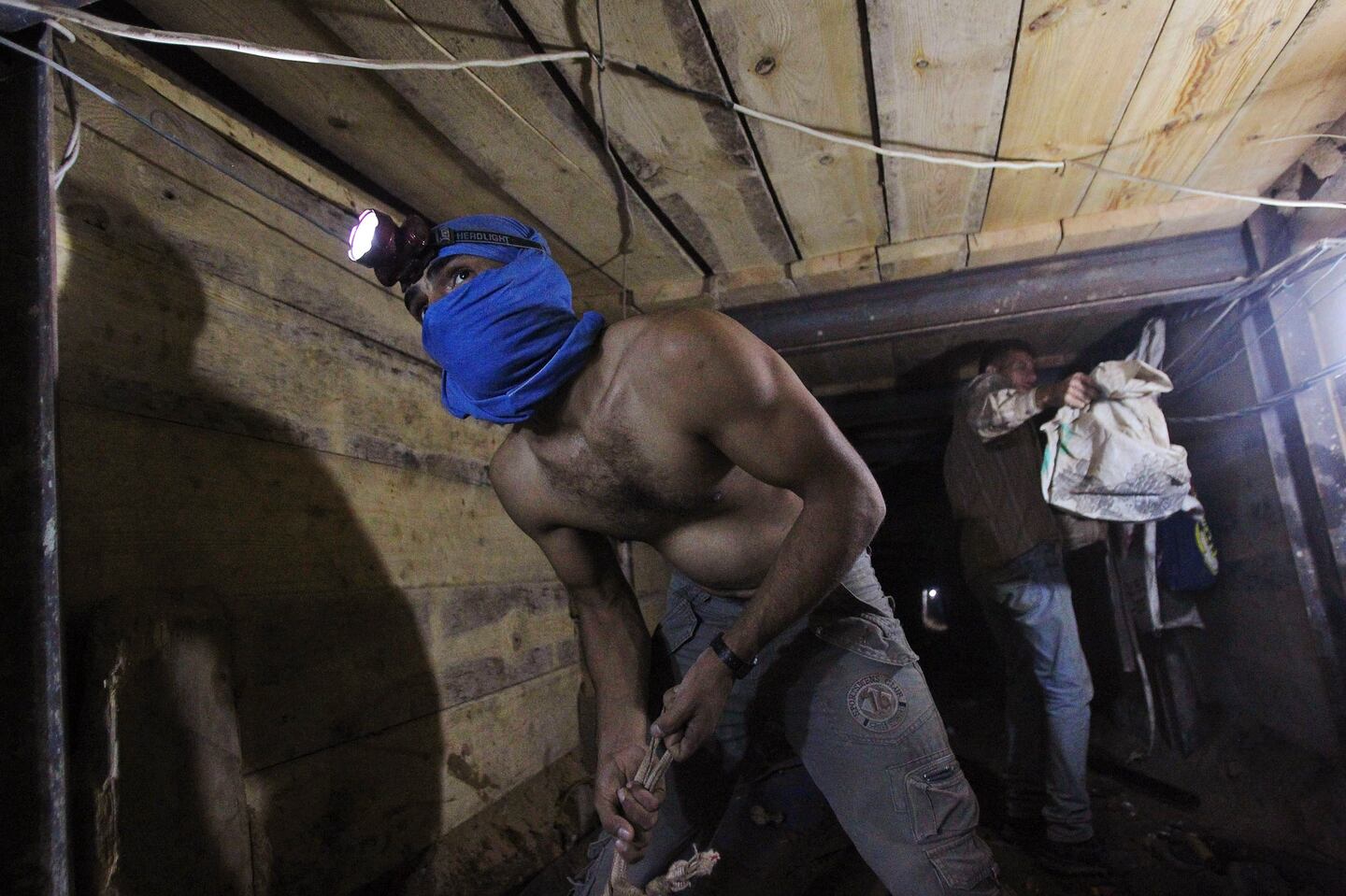 Gaza Underground: A Look Inside Palestinian Smuggling Tunnels (PHOTOS)