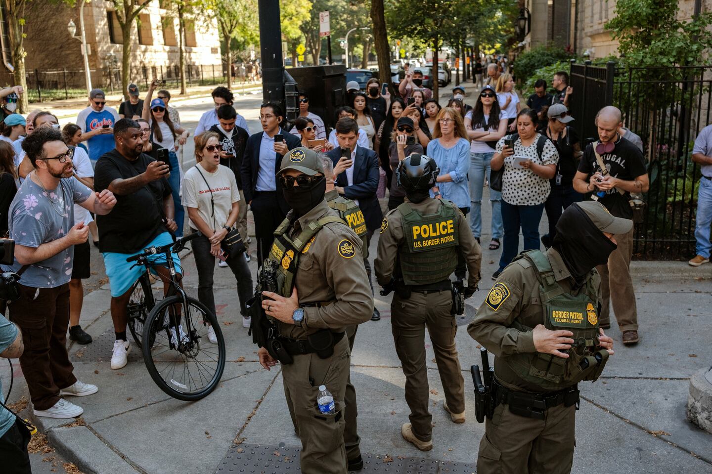 DHS Goons Go on Patrol in Chicago’s Richest Streets