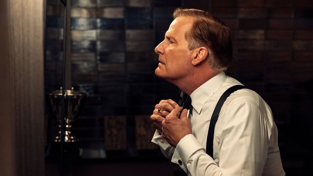 Jeff Daniels’ ‘A Man in Full’ Review: Swings With Big Dick Energy