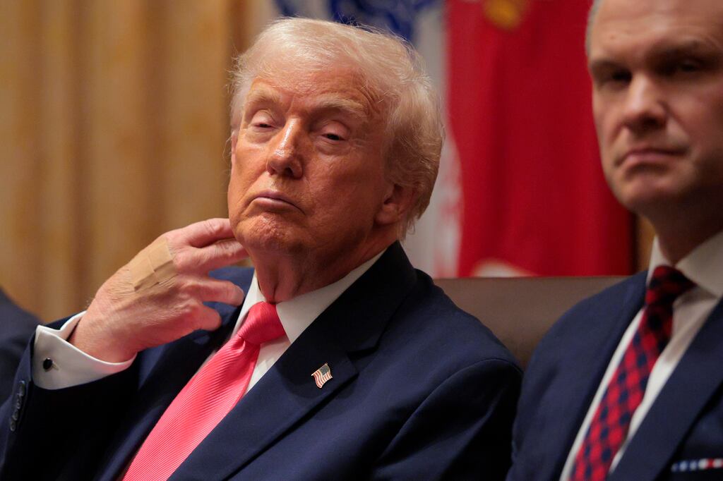 Poll Shows Even MAGA Voters Now Want to Dump Trump