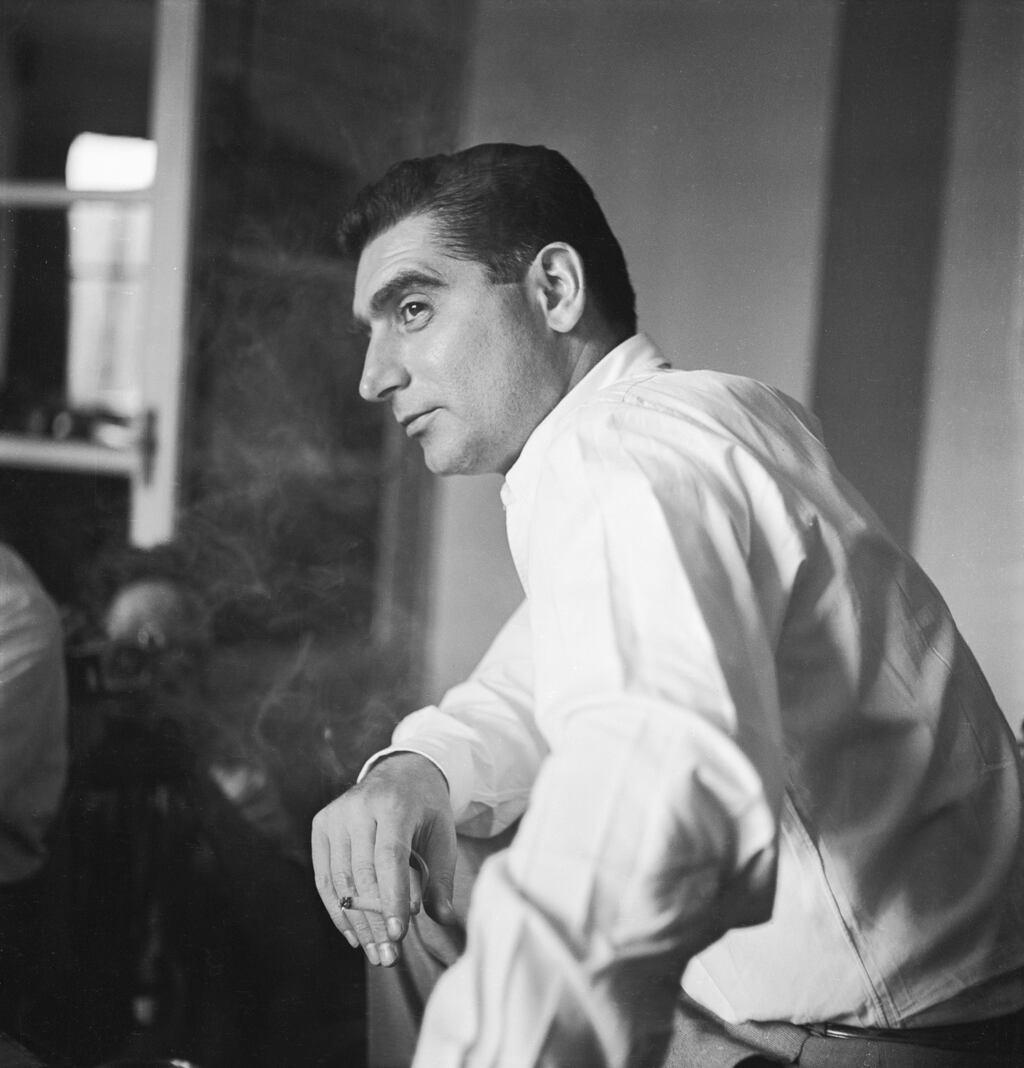 Robert Capa at 100 (PHOTOS)