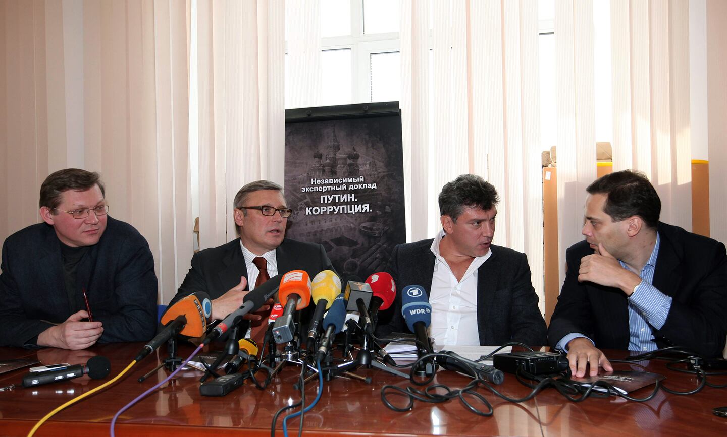 Why Vladimir Putin Wants Russian Fugitive Vladimir Milov Dead