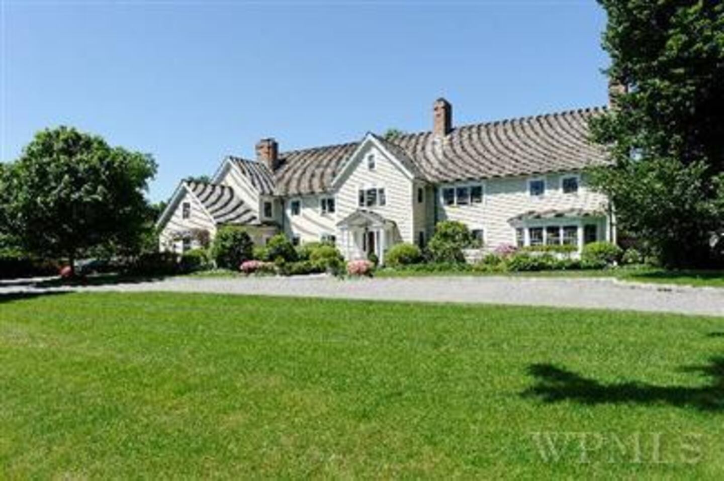 Inside the Clintons' New Home