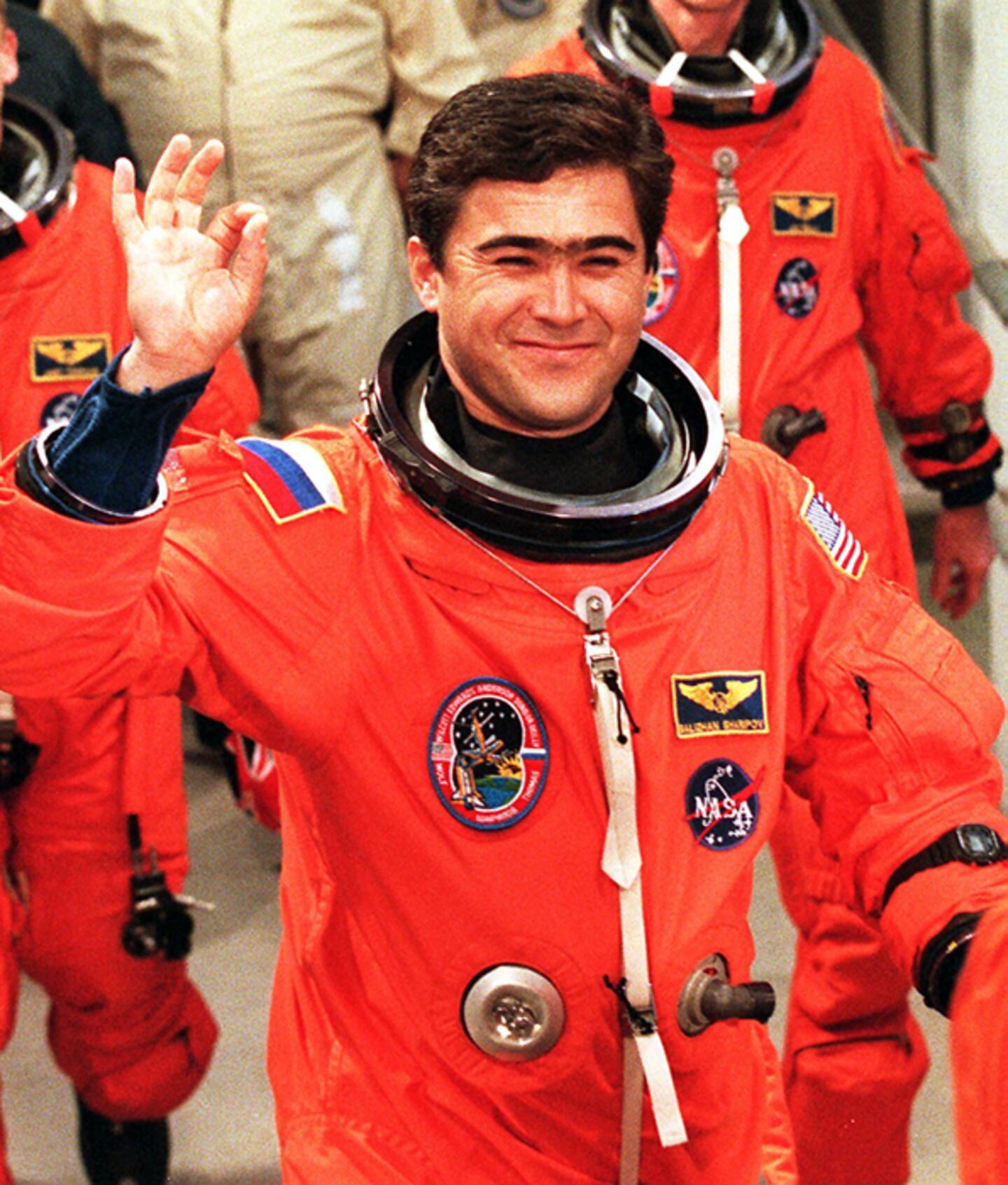 Anthony Davis, George W. Bush, Frieda Kahlo & More Famous Unibrows (Photos)