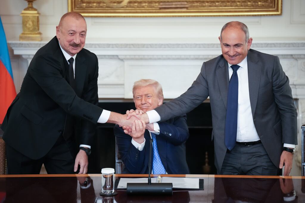 Thirsty Trump’s Desperate Cold-Call to Norway Diplomats About Nobel ...