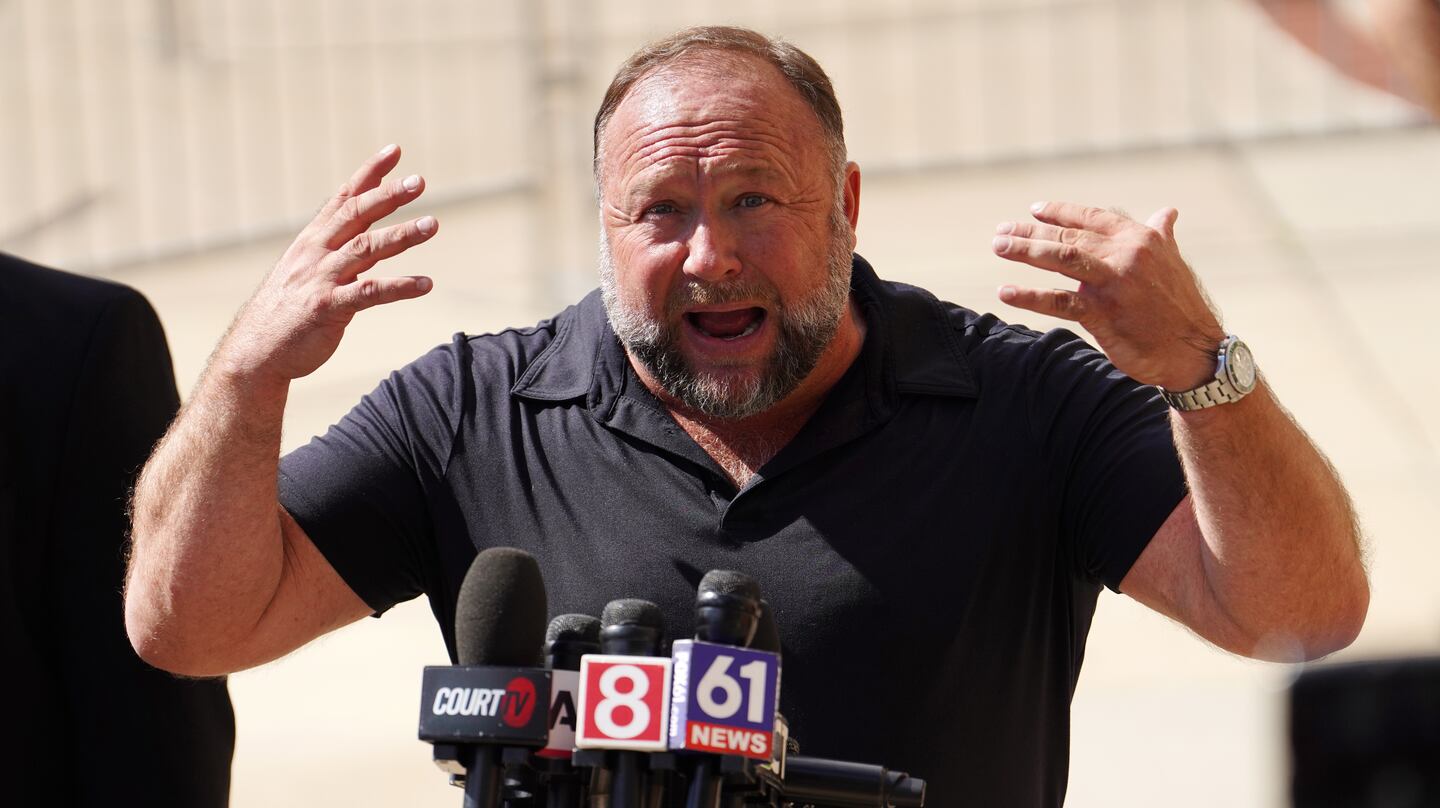 Alex Jones-Impersonating Comedian Storms The Onion Offices