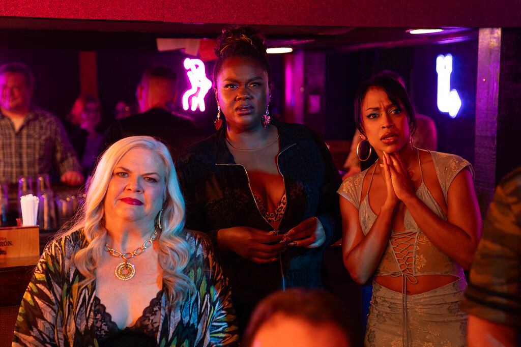 ‘Summer of 69’: Chloe Fineman Takes a Teen to Sex Goddess Bootcamp