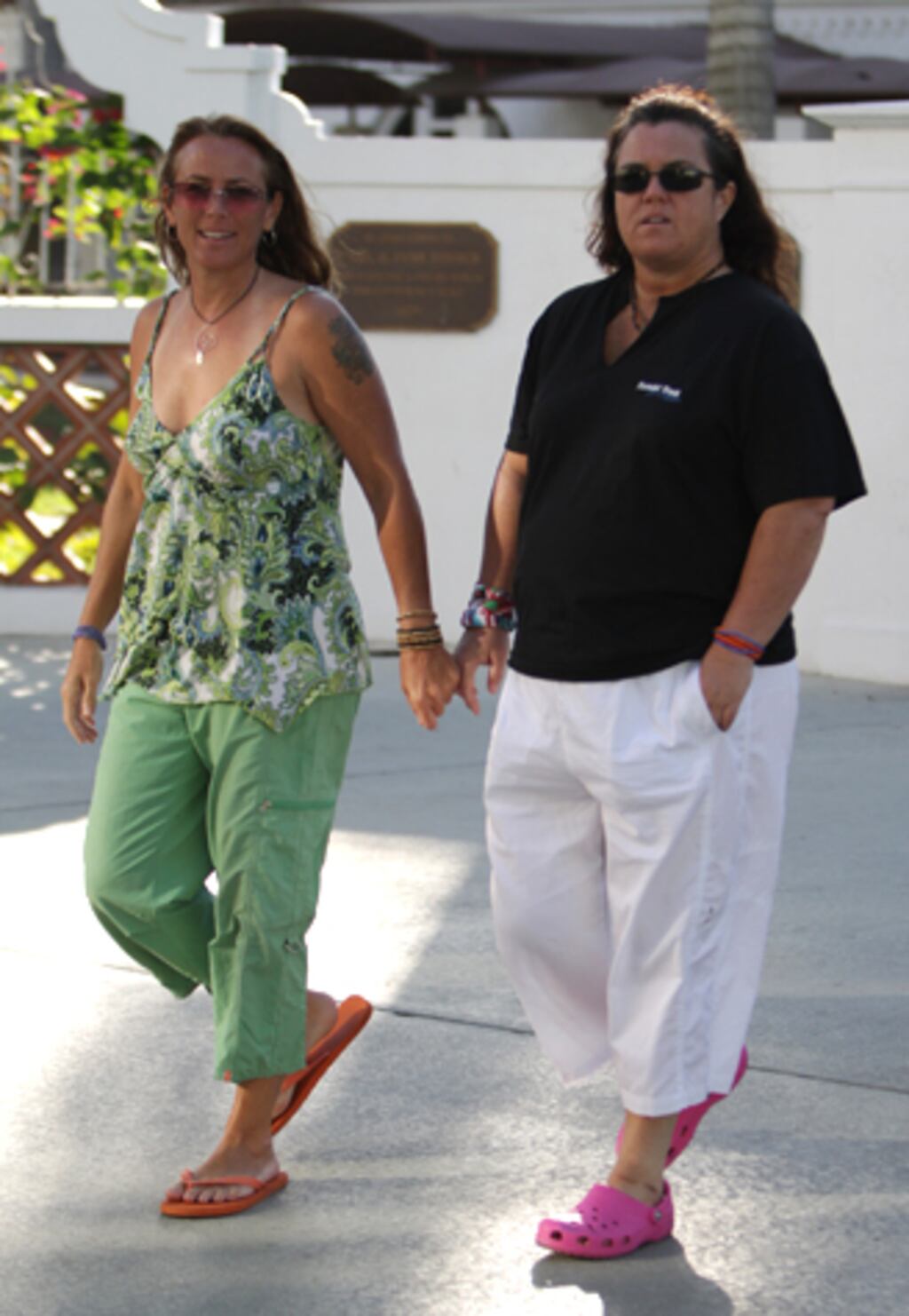 Steven Tyler, Brooke Shields & More Celebrities Who Still Wear Crocs ...