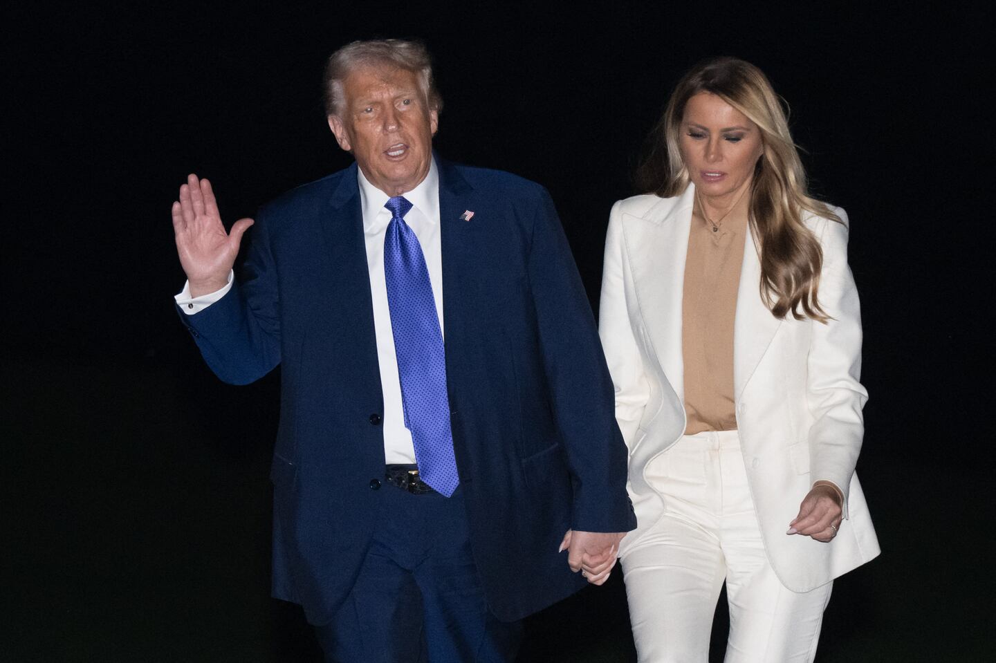 Trump and Melania in Finger-Pointing Exchange on Marine One