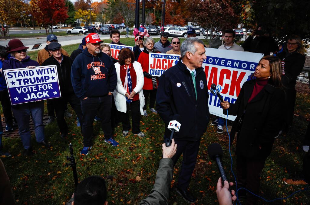 Trump Delivers Cruel Snub to MAGA Ultra-Loyalists on Election Eve