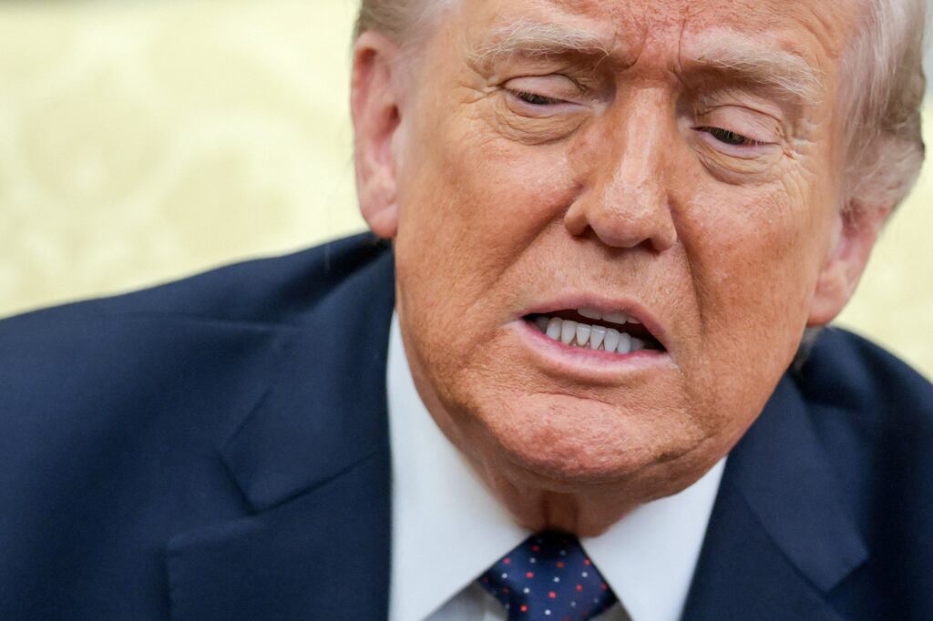 Trump Rocked by Shock Disastrous Economy Downturn