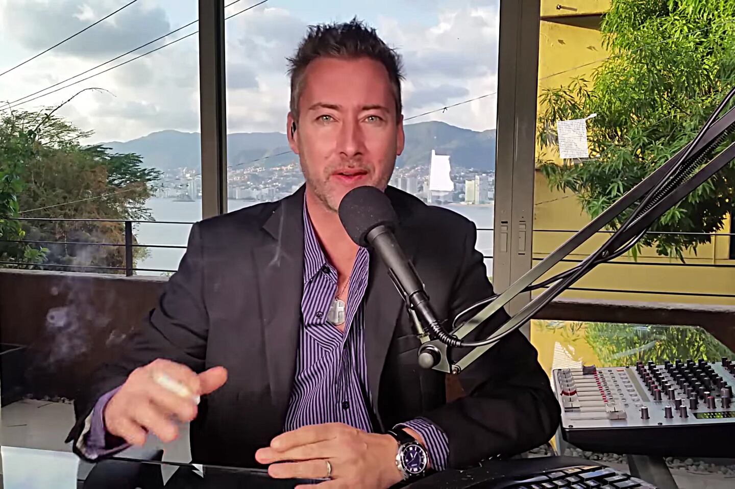 John Galton Wanted Libertarian Paradise in ‘Anarchapulco.’ He Got ...