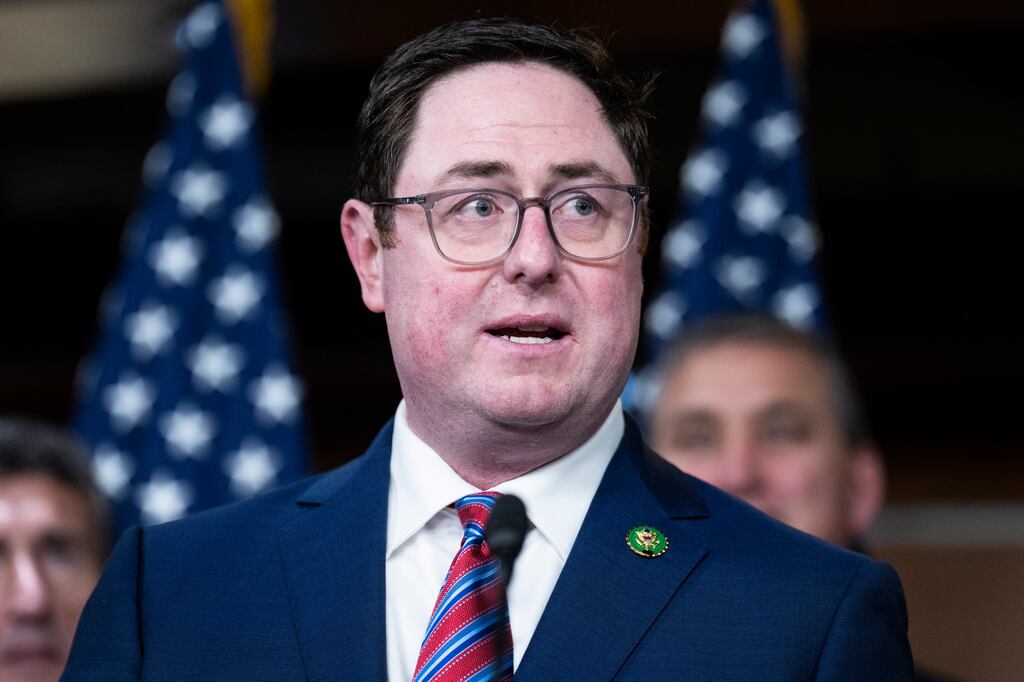 Nebraska Town Hall Erupts at GOP Rep Mike Flood’s Confession He Didn’t ...