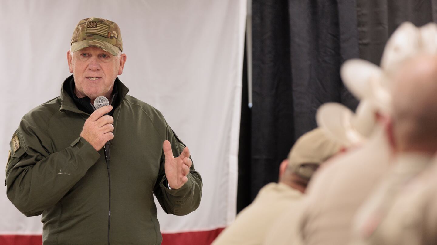 ‘You’re Dr. Phil?!’: Embedded TV Host Shocks Migrant During ICE Raid