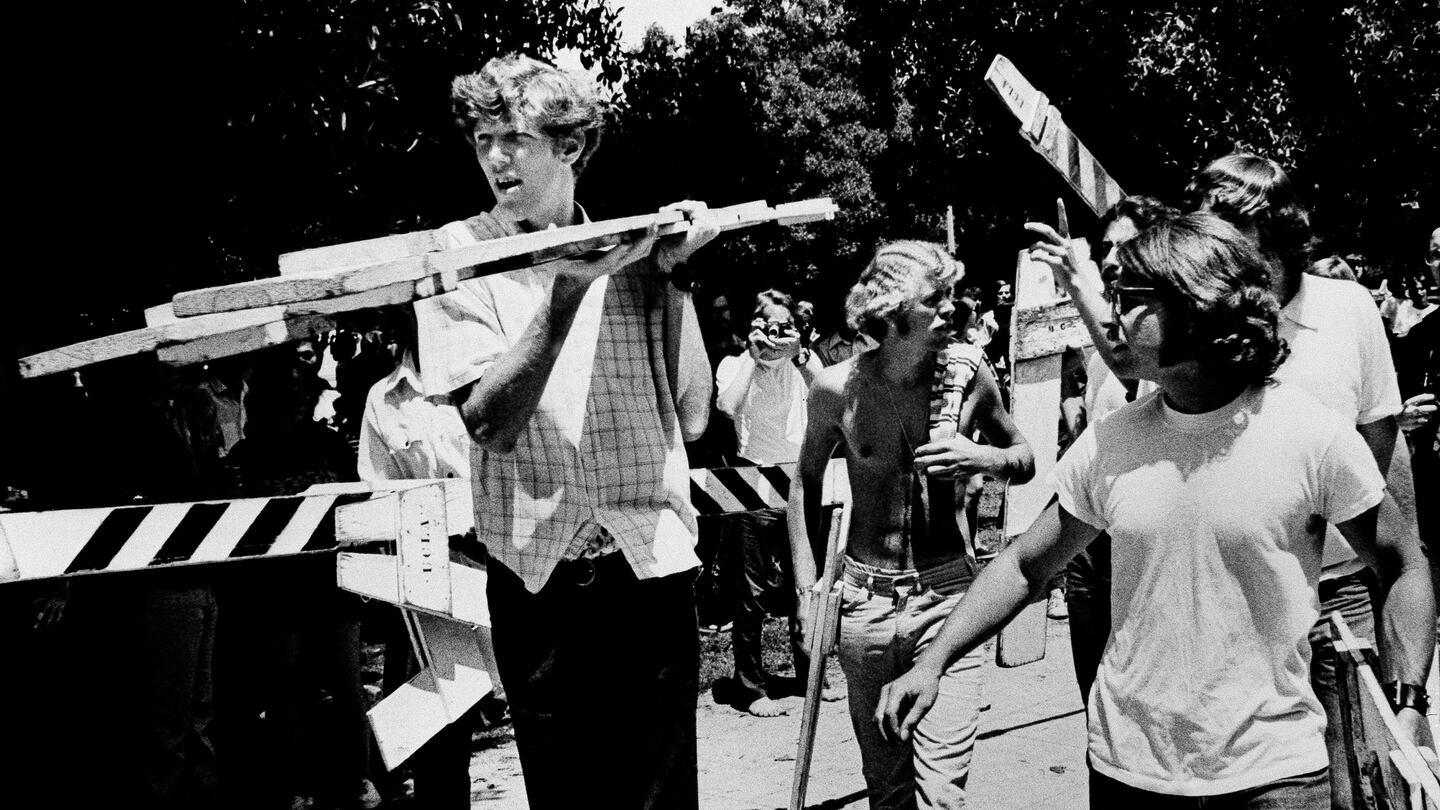 Before NBA Stardom, Bill Walton Raised Hell as a Radical Campus Activist
