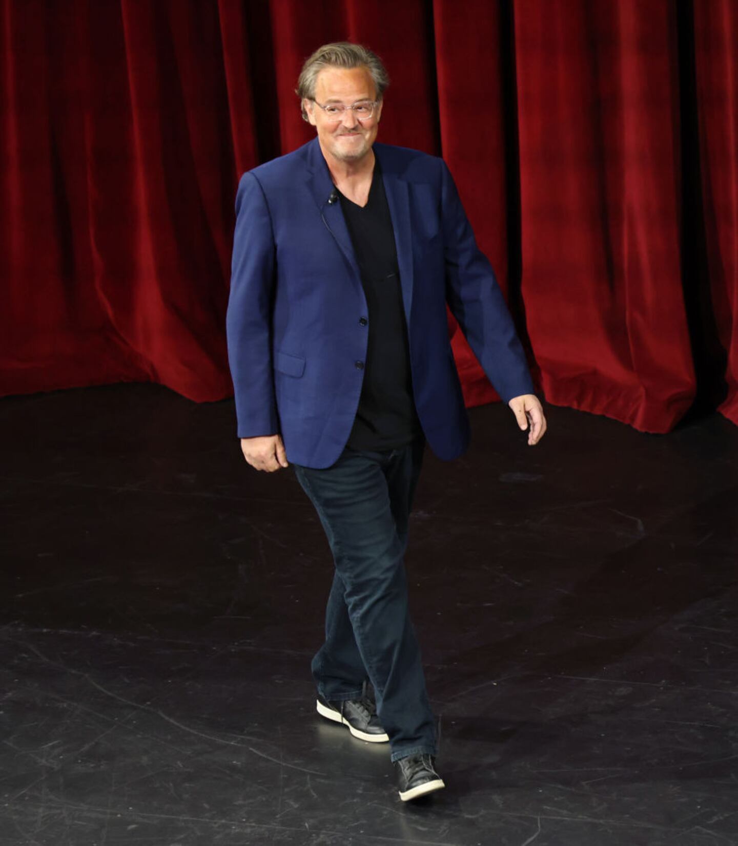 ‘Friends’ Star Matthew Perry Dead After Suspected Drowning