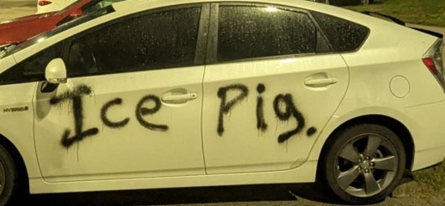 10 Charged With Attempted Murder After ‘Ambush’ at ICE Detention Center