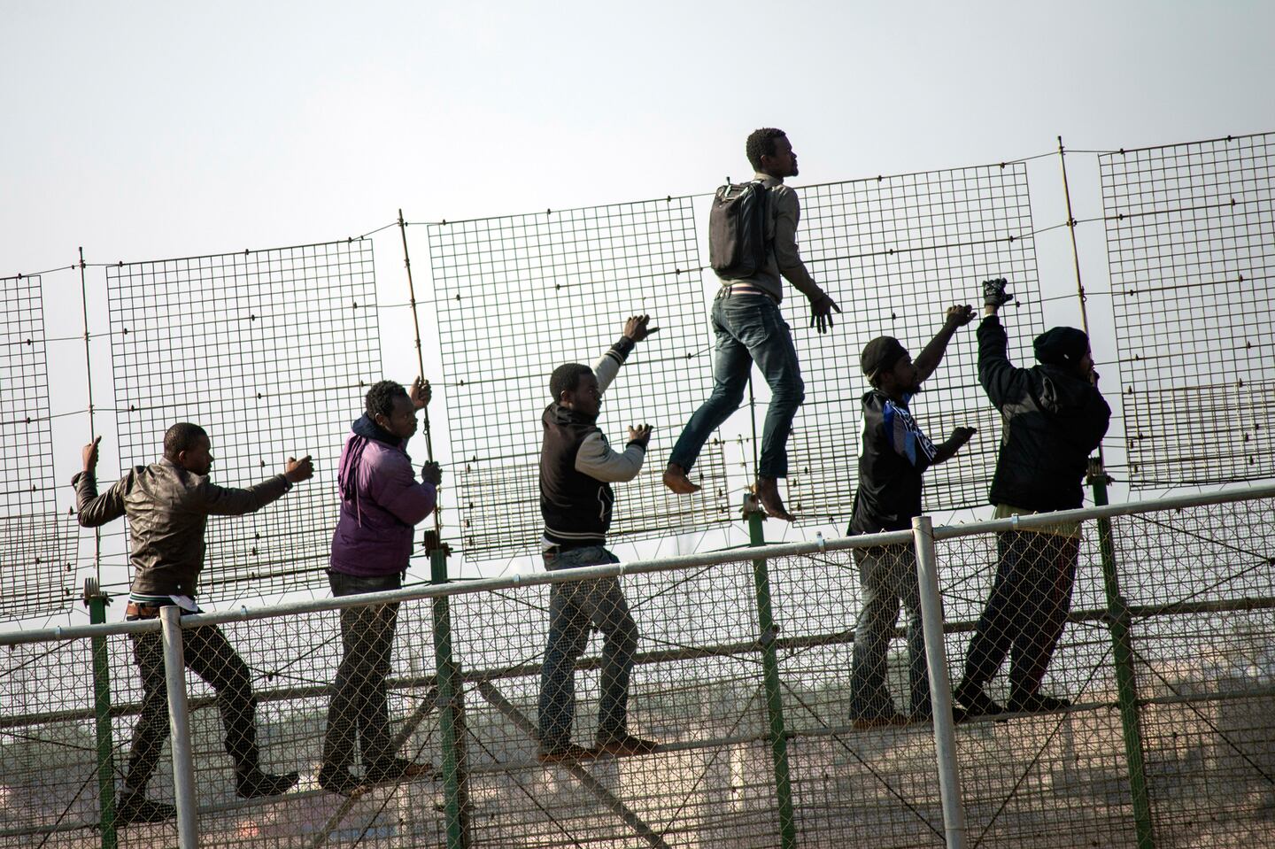 Immigrants Rush the Spanish Border (PHOTOS)