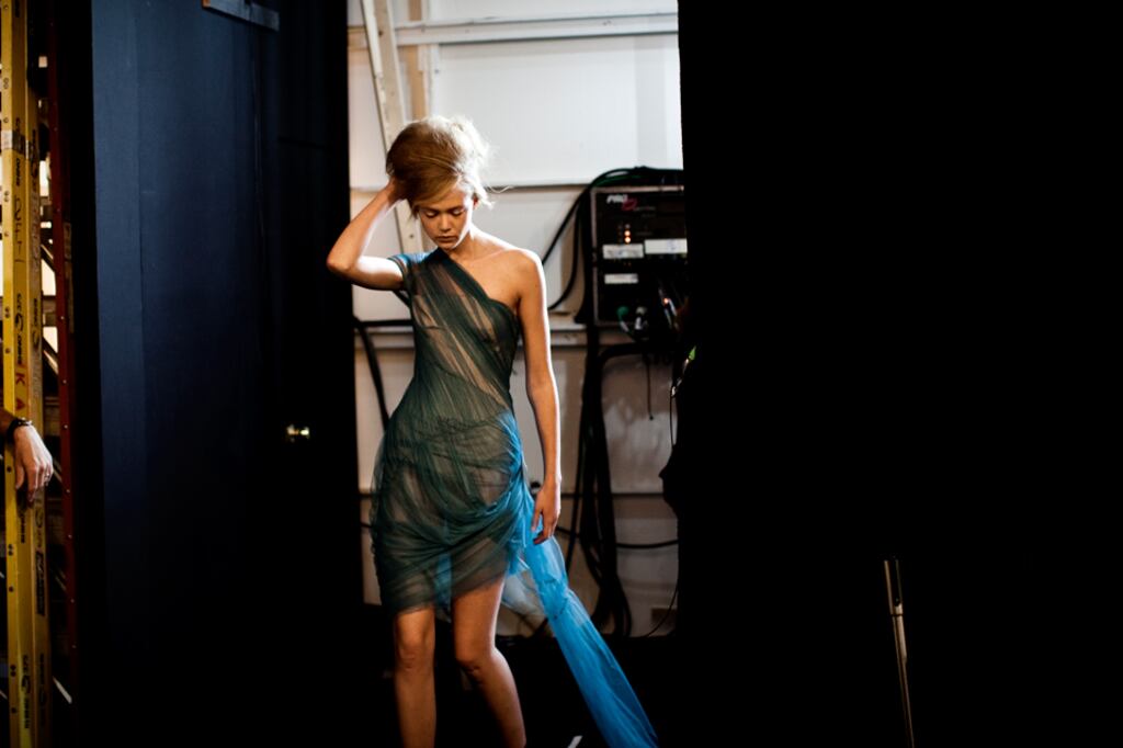 Ben Lowy's Exclusive Photos from Backstage at Vera Wang