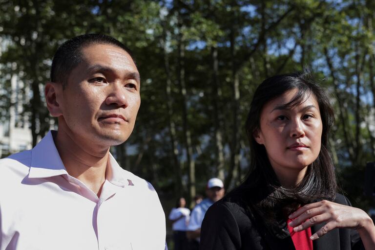 Top Chinese Official Huang Ping Ousted After Ex-Gov Aide Linda Sun Spy ...