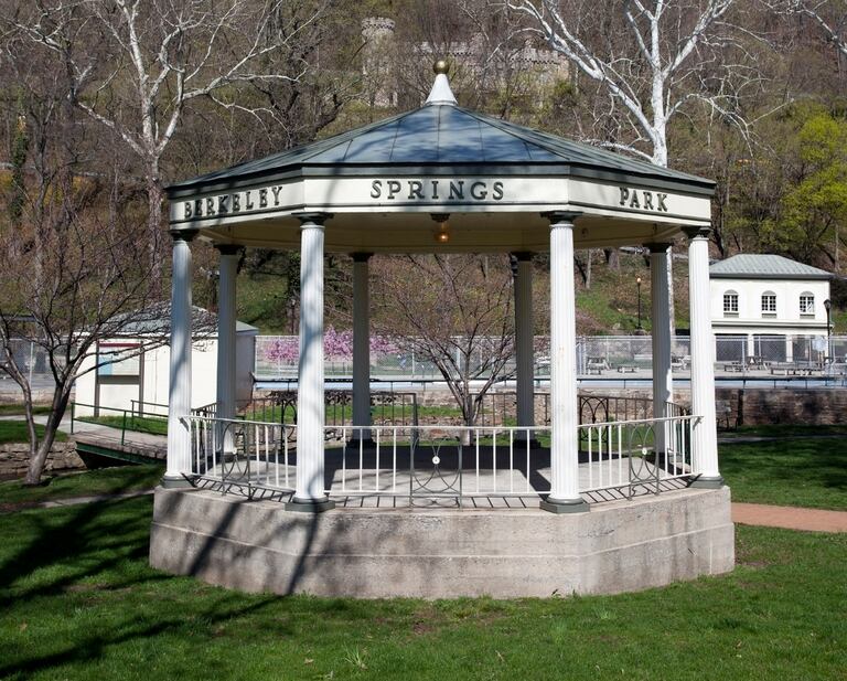 Berkeley Springs, the Town Where George Washington Went to Relax, is ...