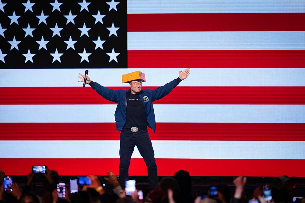 Elon Musk Compares Himself to the Founder of a Great World Religion